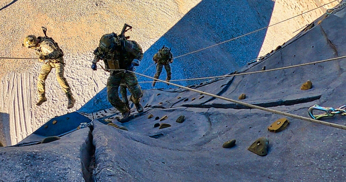 Tactical Training USA Military Base I | EP Climbing