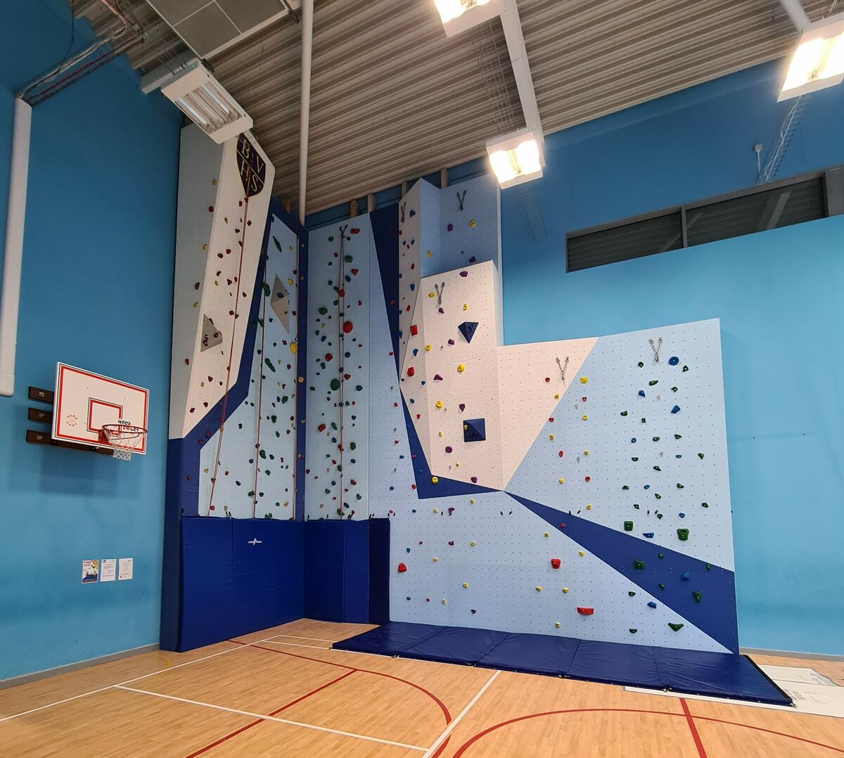 Bank View High School | EP Climbing