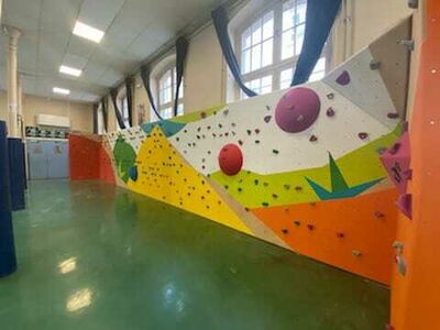 Quels sont les différents types de murs… | EP Climbing (Entre-Prises)