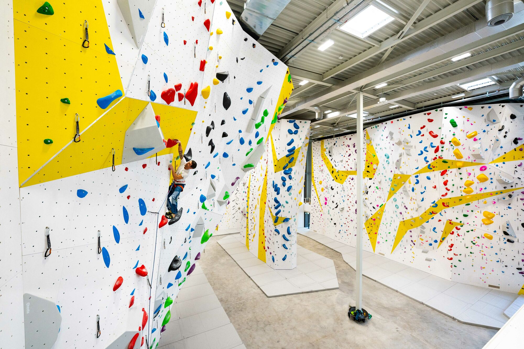 Entre-Prises - Fabricant de murs d'escalade et de prises | Home