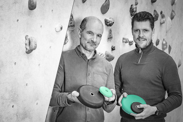 Introducing Greenholds, | EP Climbing (Entre-Prises)