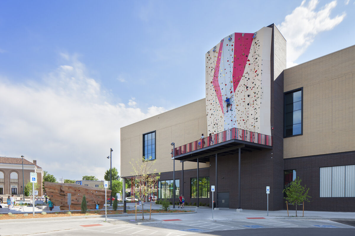 Central Denver Recreation Facility, Colorado | EP Climbing