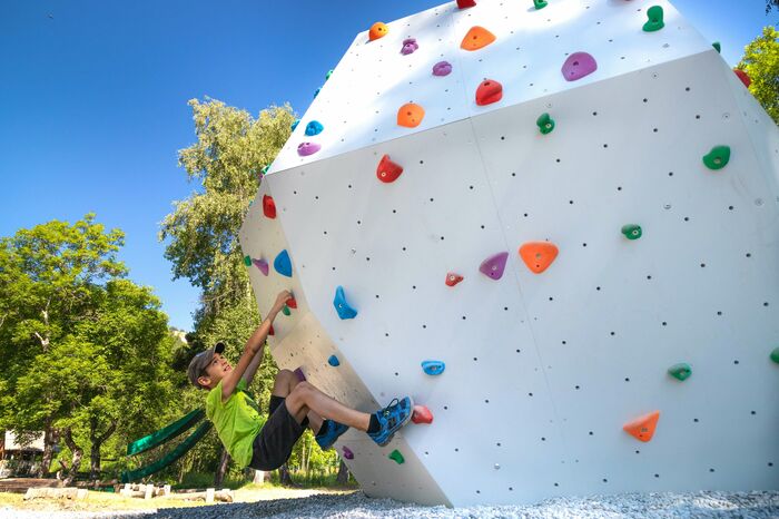 Climbing Walls, Holds & Mats Manufacturer | EP Climbing (Entre-Prises)