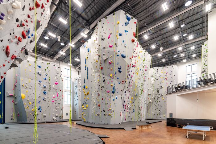 Climbing Walls, Holds & Mats Manufacturer | EP Climbing (Entre-Prises)