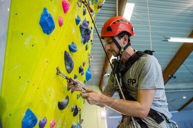 Climbing Walls, Holds & Mats Manufacturer | EP Climbing (Entre-Prises)